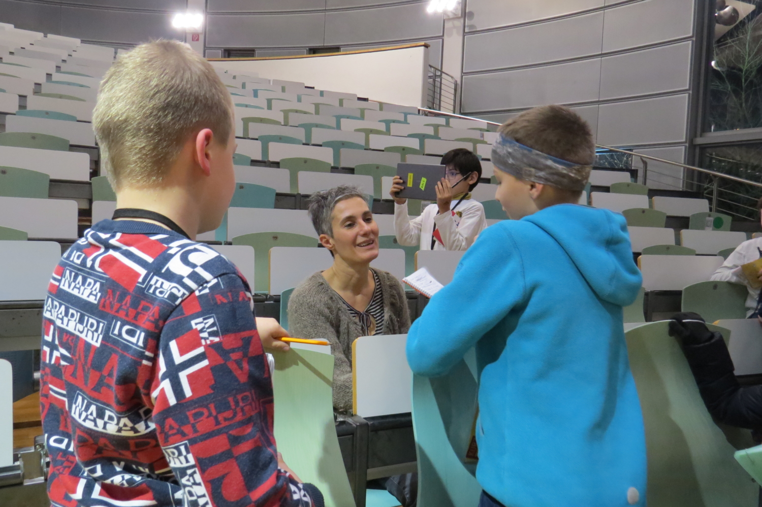 Vorlesung am 13.01.: Wie kocht man einen Neutronenstern? - KinderUni ...